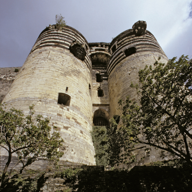 René the Magnificent : from history to legend